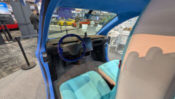 Softcar: Umweltfreundliches L7e-Fahrzeug mit vier Sitzen