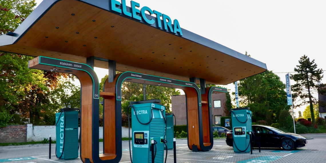 Marsha lefter leaks gorgeous grin and face, flowing hair